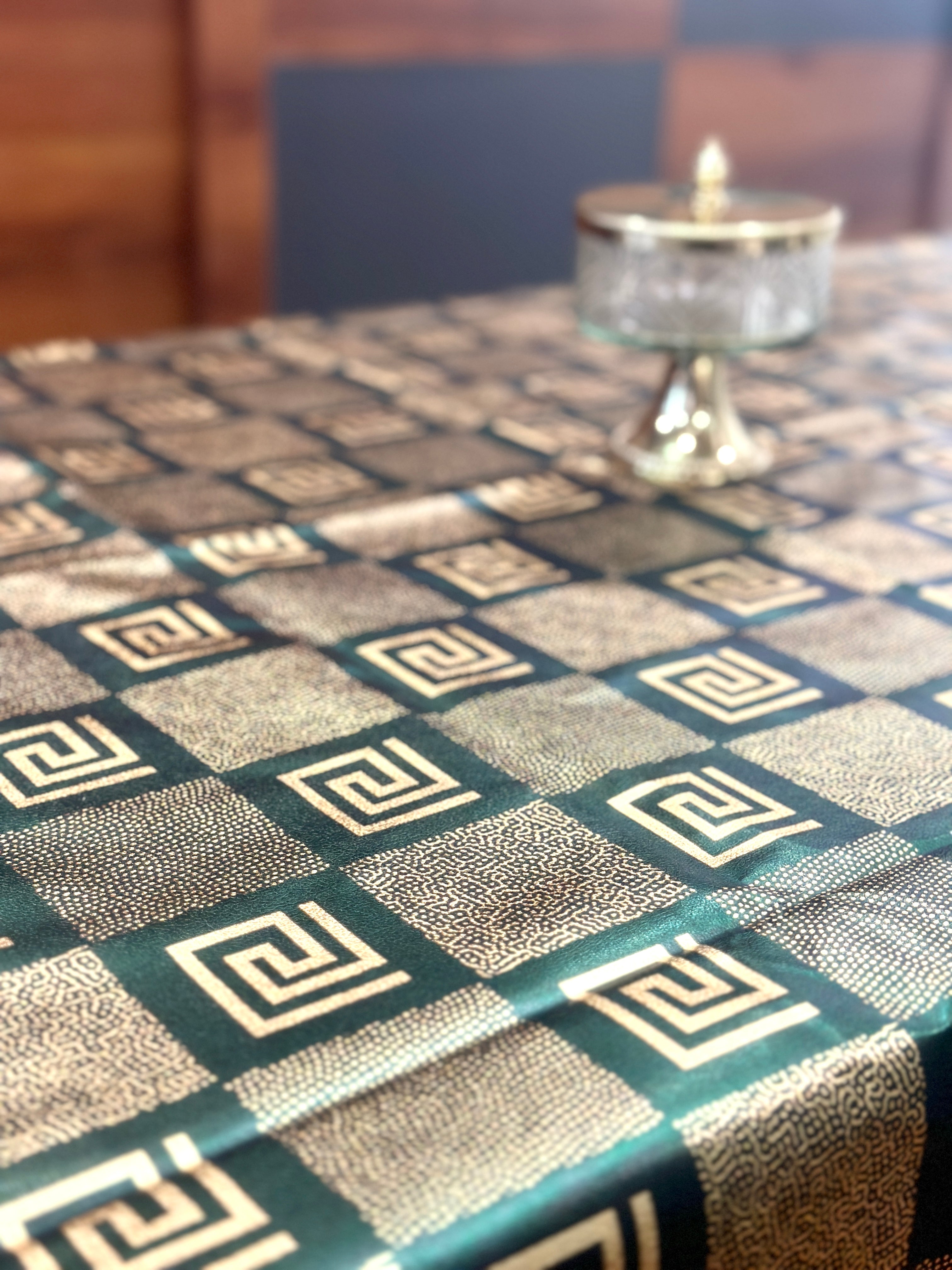 Versache Table Covers